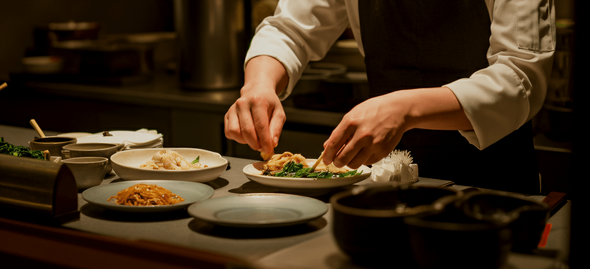 25 Proven Tips for Waiters to Earn More Tips & Enhance Guest Satisfaction